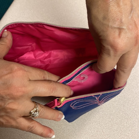 Estee Lauder | Bags | Este Lauder Cosmetic Pouch Bundle | Poshmark